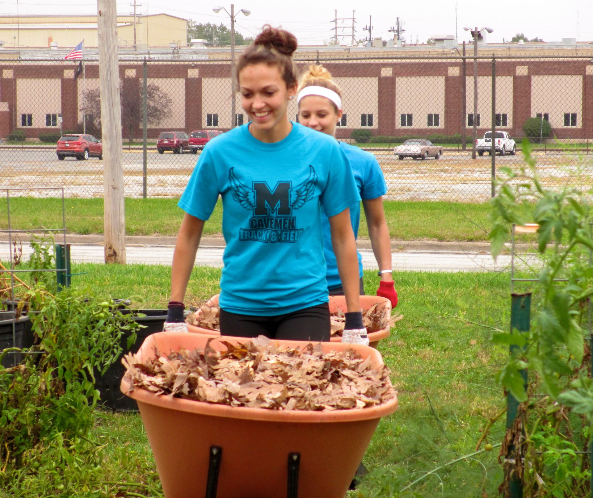 Planting Seeds of Service to the Community | Bethel University