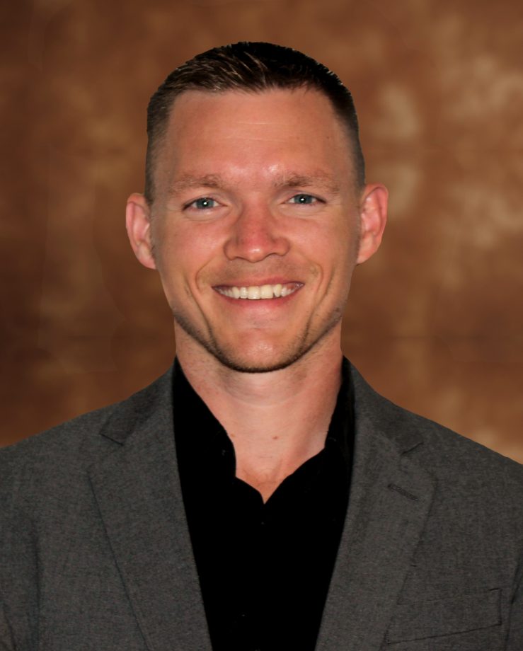 Kyle Silveus-headshot-final | Bethel University